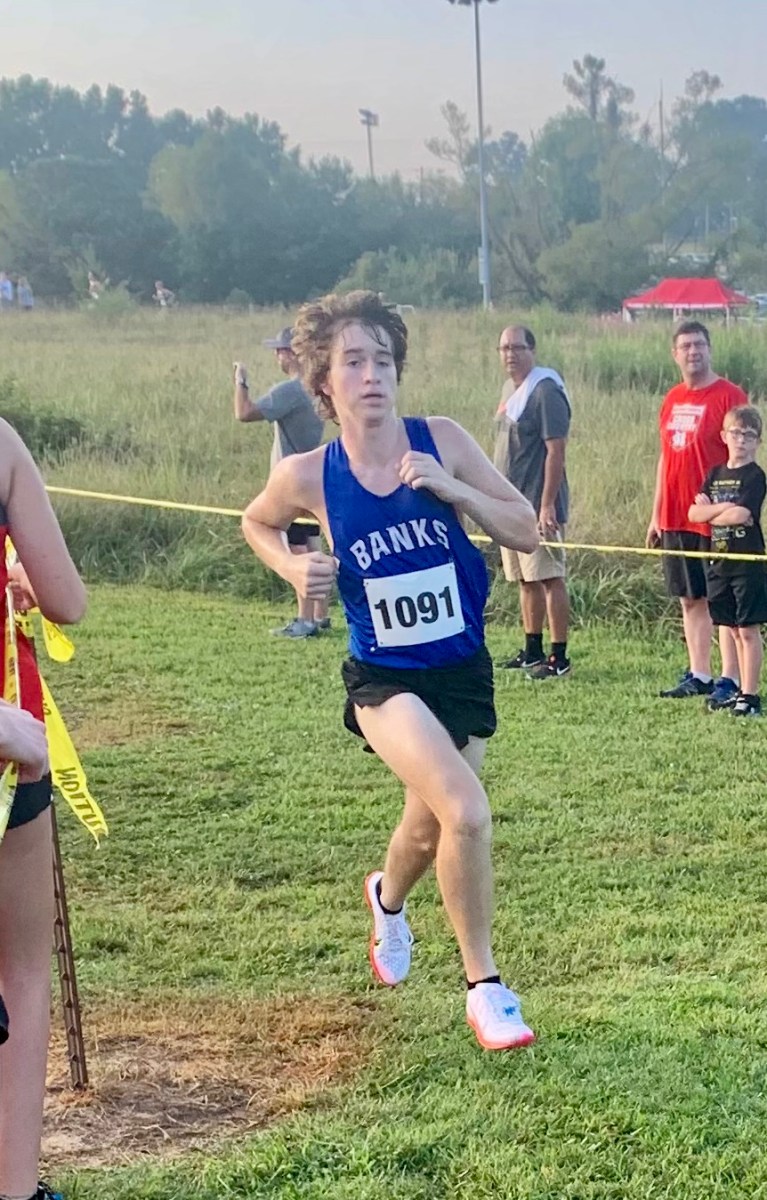 Hand, Davis secure Runner of the Week awards – BLITZ