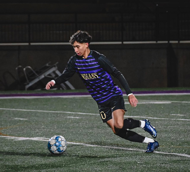 Barrett, Esqueda claim POW awards – BLITZ