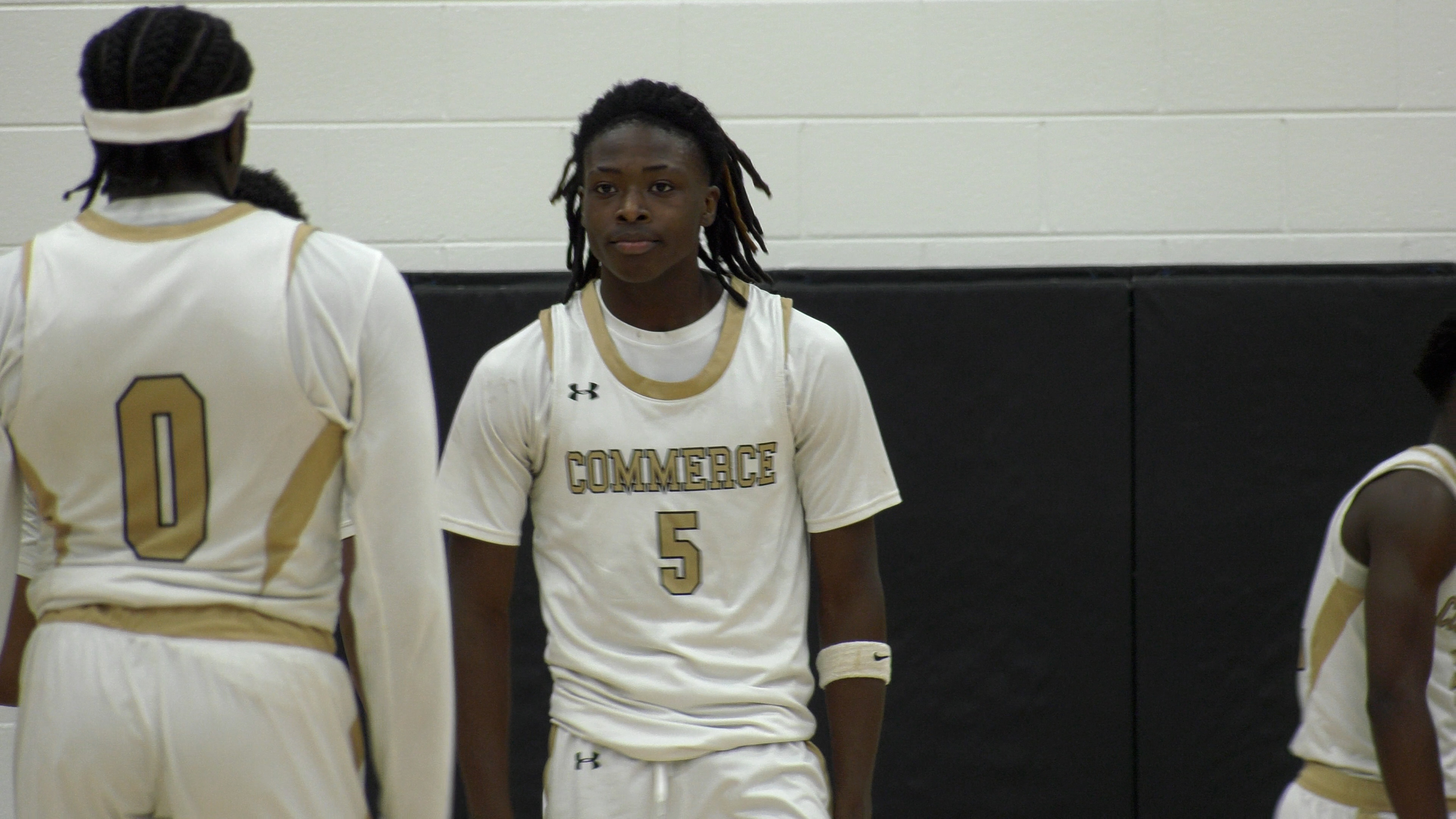 Two juniors, one senior take POW hoops awards – BLITZ